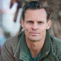 customer-4 - Badoy Studio